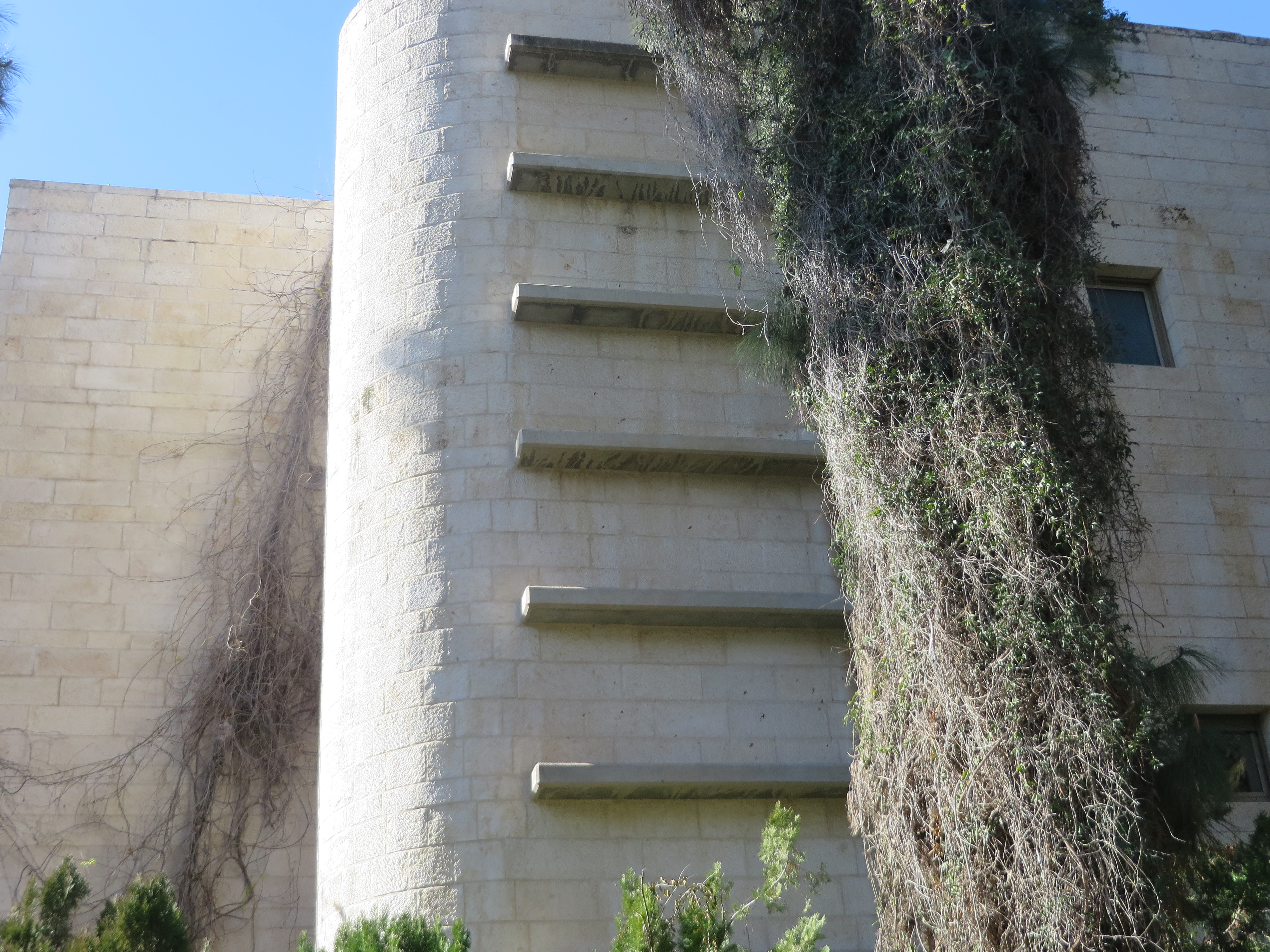 Green & Modern (Rehavia Garden Suburb Walk) (Richard Kaufmann) | jewish ...